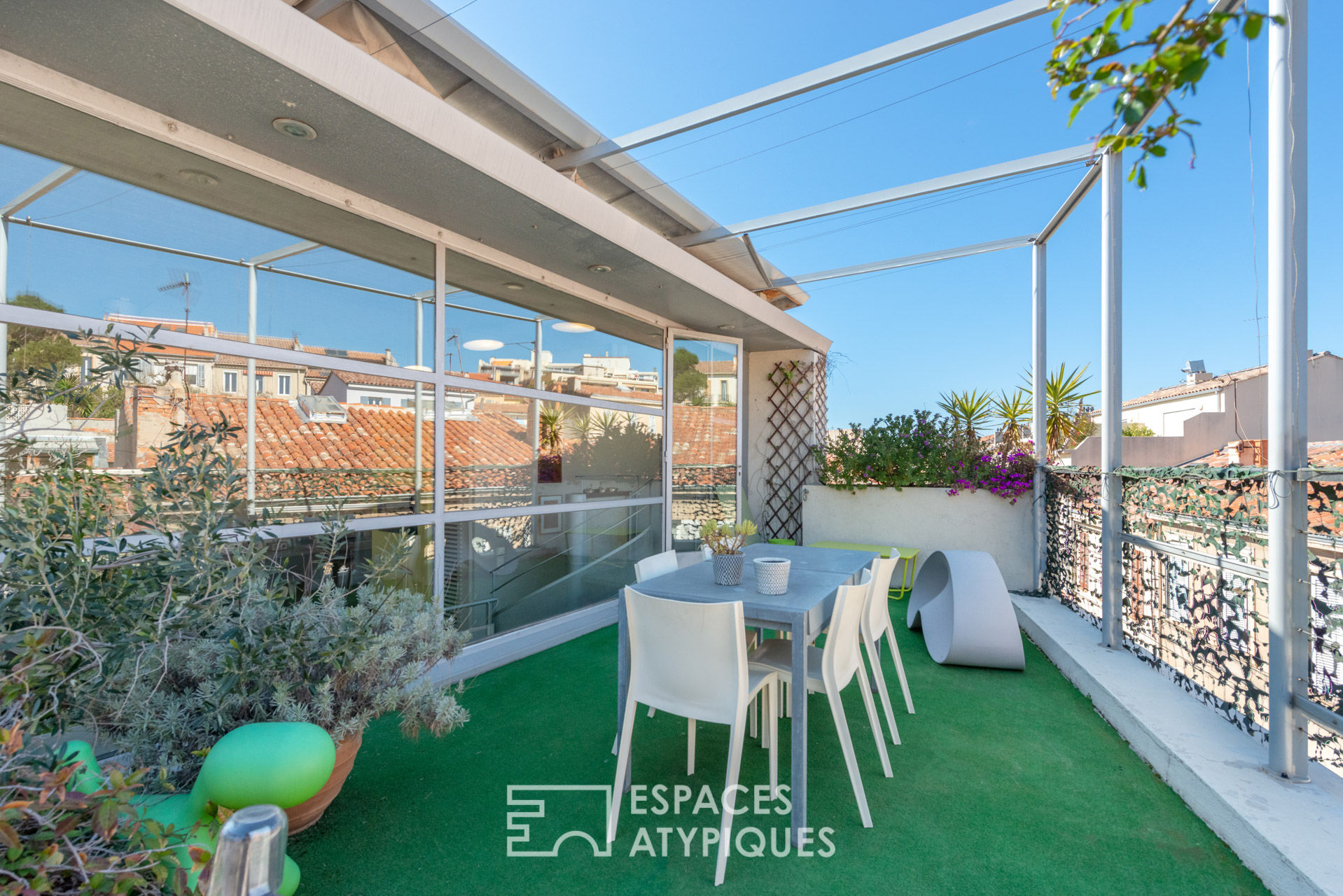 Vente MAISON D'ARCHITECTE AVEC TERRASSE à MARSEILLE - 168 m2 - Espaces ...