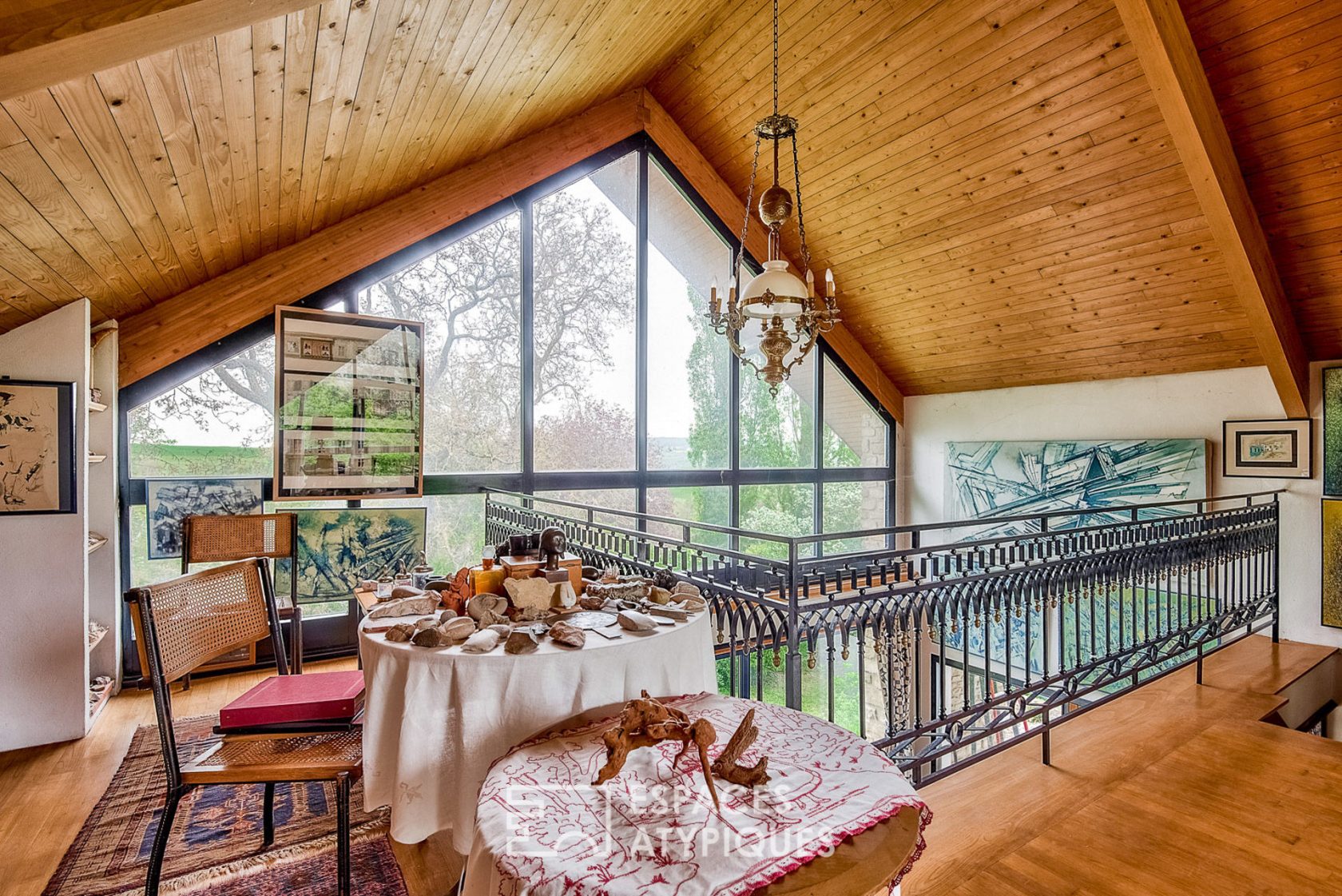 Vente Maison Lumineuse Avec Vue à Montainville 216 M2 Espaces