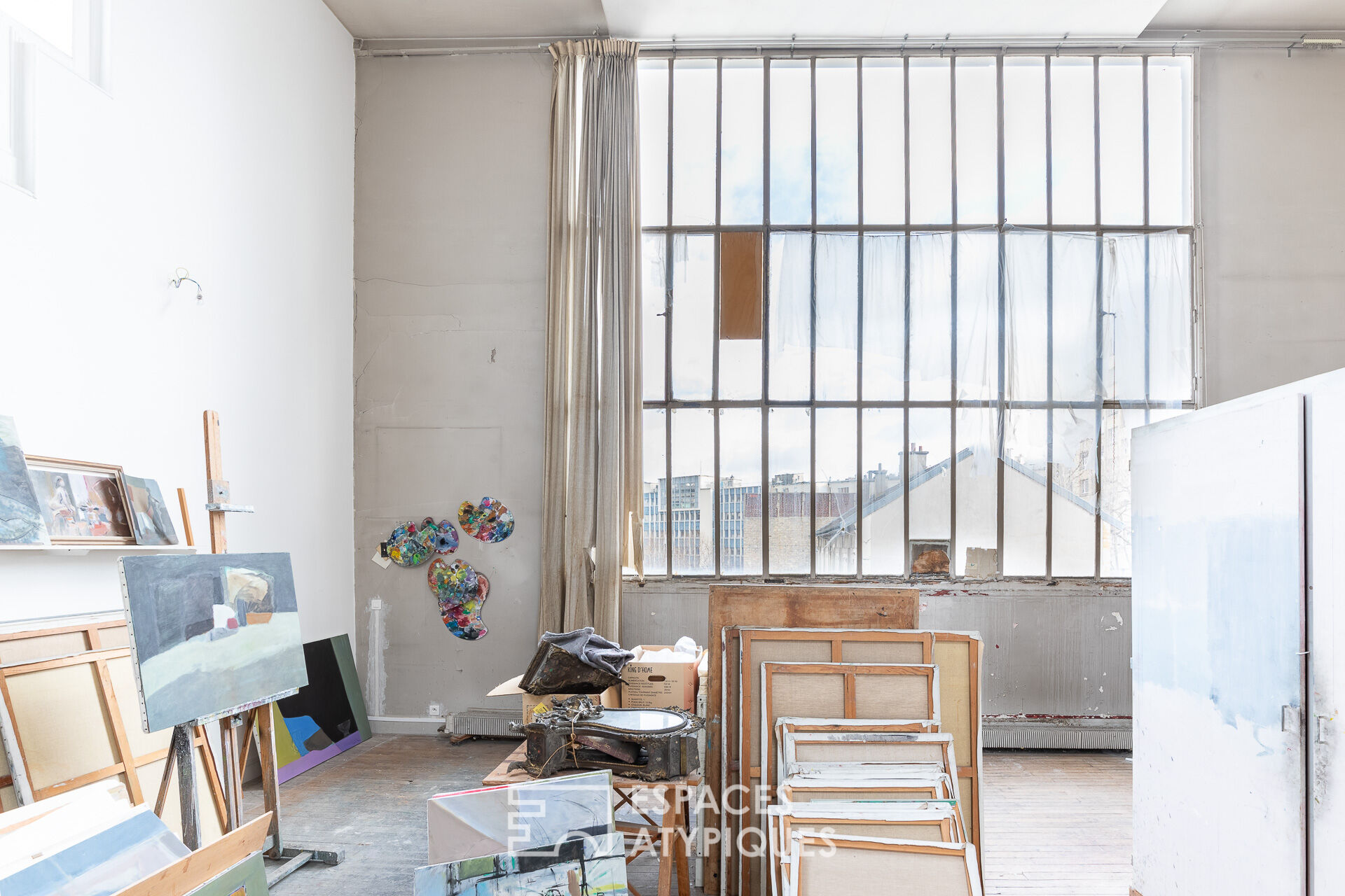Vente Authentique atelier d'artiste à réinterpréter à PARIS - 90.32 m2 ...