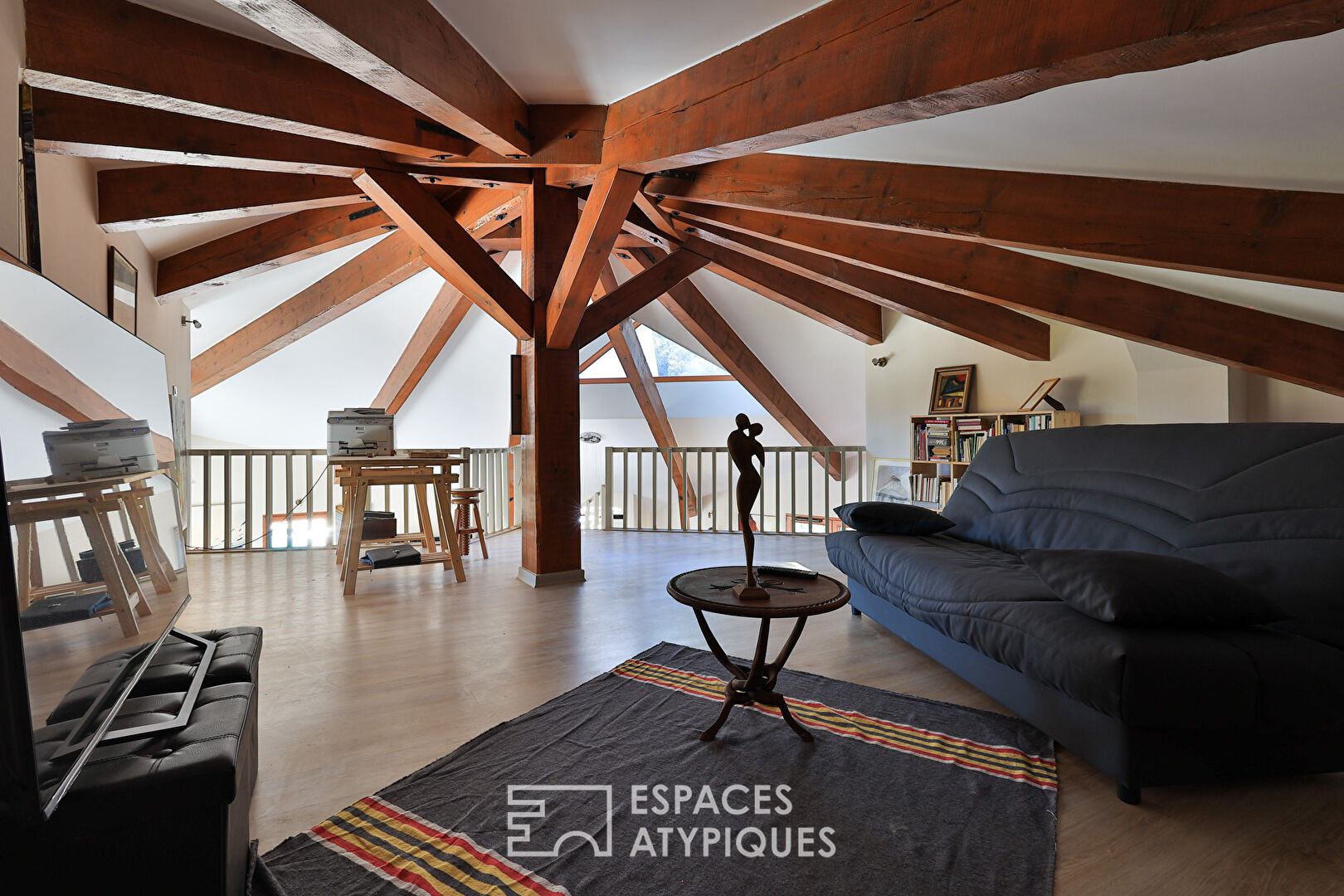 Vente Architect's house with atypical construction with dominant view à ...