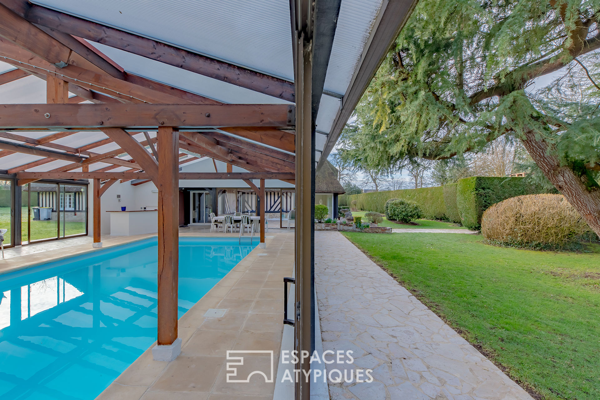 For sale Luxury thatched cottage in its park at PONT AUDEMER - 290 sqm ...