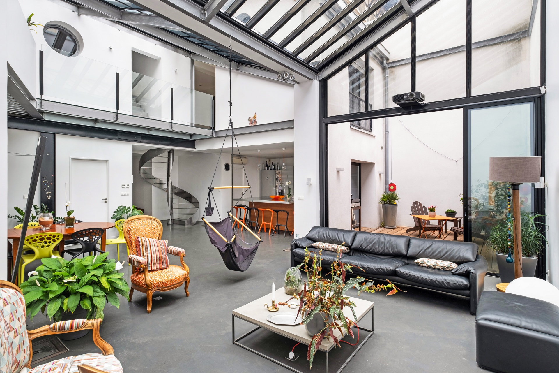 Vente Maison loft avec patio à LYON - 236 m2 - Espaces Atypiques LYON