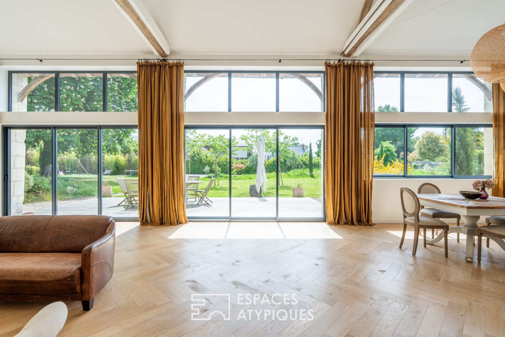 Immobilier atypique Tours – Maisons, lofts et biens d’exception en Touraine