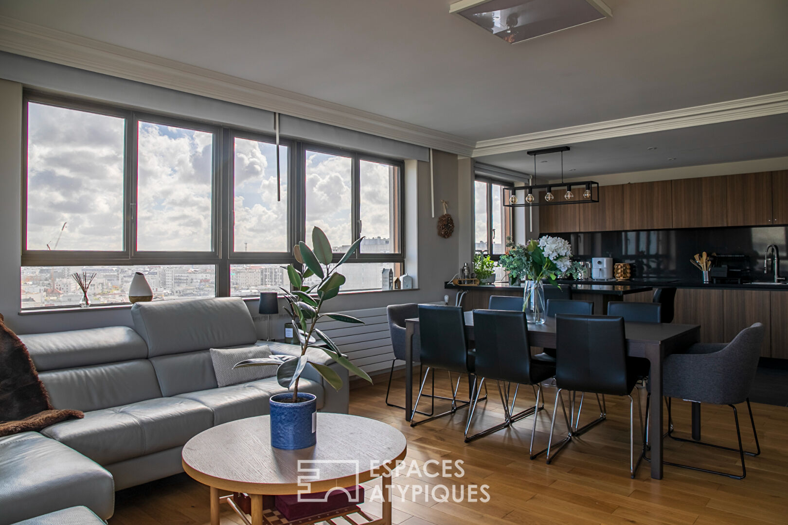 For sale Renovated apartment with open view at PARIS - 93.06 sqm ...